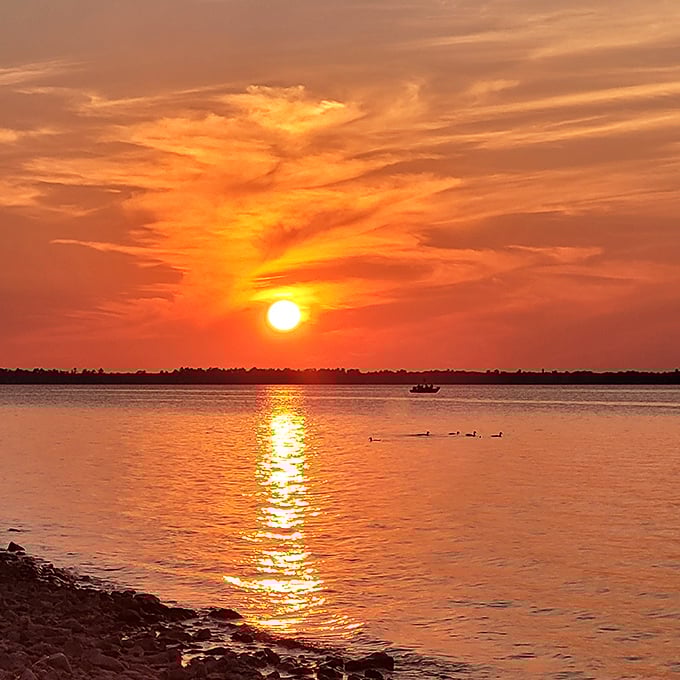 Nature's own fireworks display: A sunset so vibrant, it makes you wonder if the sky's been taking painting lessons.