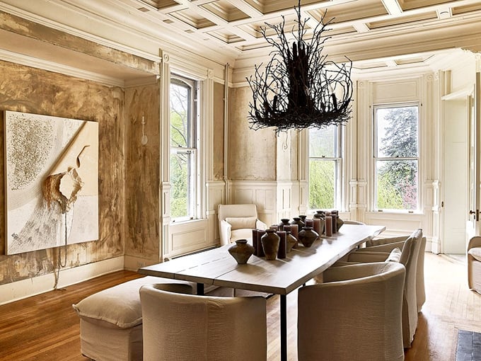 Dinner with a view, and what a view it is! This dining room could make even a bowl of cereal feel like a royal feast.