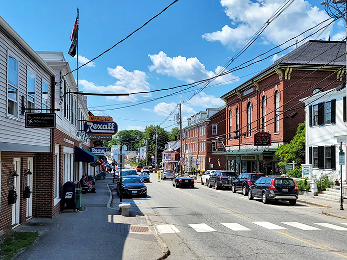 Traffic in Damariscotta? More like a leisurely parade of locals and tourists, all vying for the best parking spot near the oyster bar.