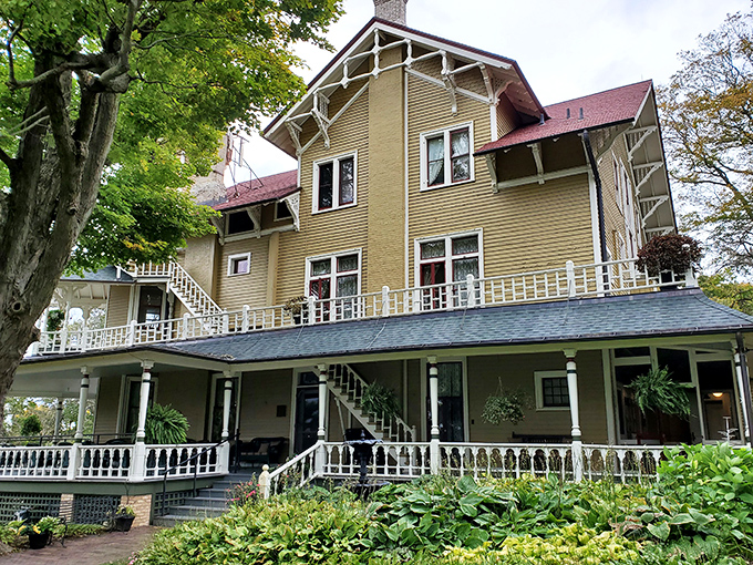 Black Point Estate: Beer baron chic meets lakeside luxury. It's the summer "cottage" that puts McMansions to shame.