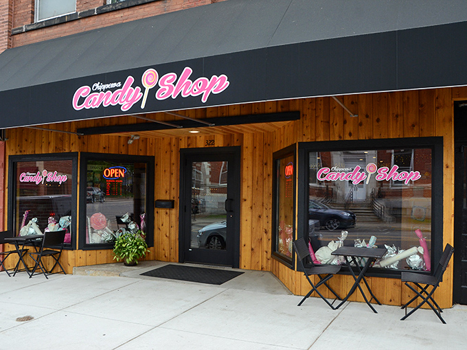 The Chippewa Candy Shop: Where nostalgia meets novelty. This wooden wonderland is sweeter than a Beach Boys harmony.