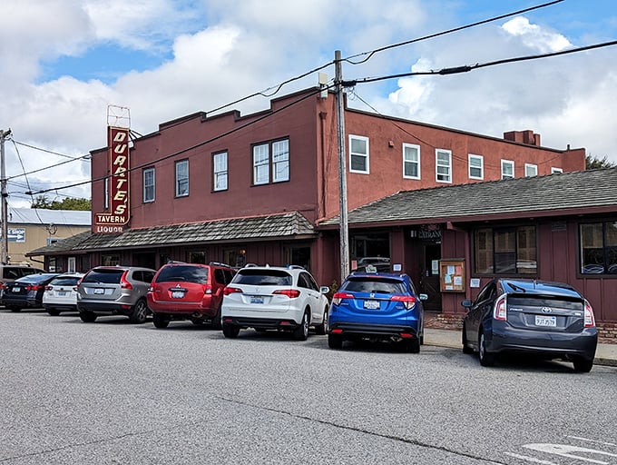 Time-tested and flavor-approved. Duarte's Tavern has been perfecting the art of steak since before your great-grandpa was born.