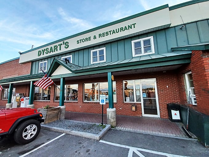 Dysart's: Where truckers and foodies unite in gastronomic harmony. It's like a United Nations of comfort food!