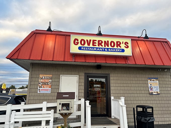 Governor's Restaurant: Where comfort food reigns supreme! This cheery red-roofed establishment is like a warm hug for your taste buds.