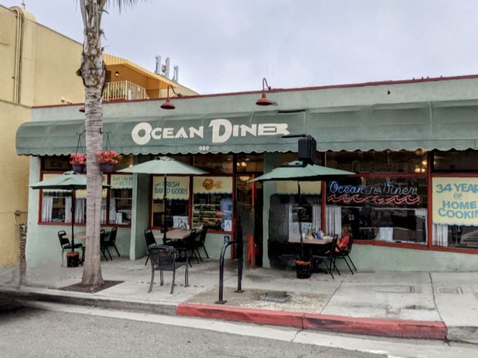 Ocean Diner: Hermosa Beach's perfect blend of surf, turf, and time travel. Where every meal comes with a side of sea breeze!