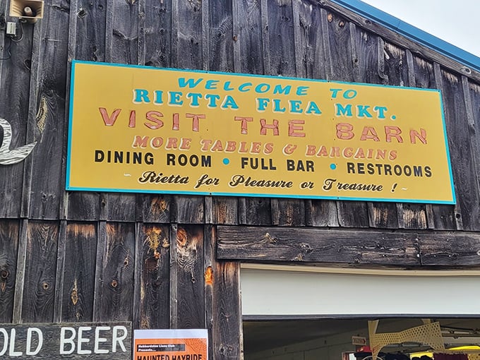 Welcome to Rietta: Where "Pleasure or Treasure" isn't just a slogan, it's a way of life. Bargain-hunting with a side of charm.