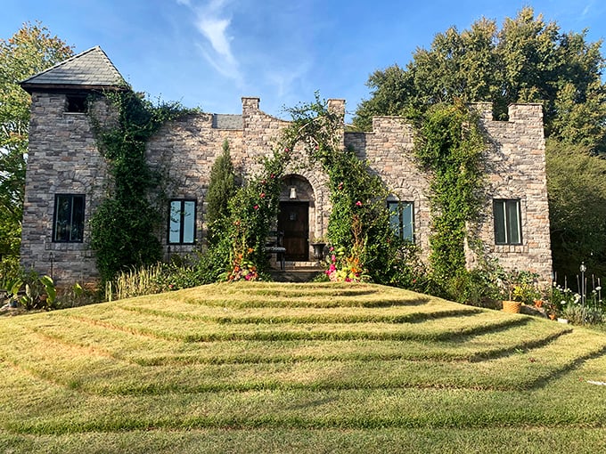 RockHill Castle: Southern hospitality meets medieval charm! This Barnesville beauty is where Scarlett O'Hara meets King Arthur.