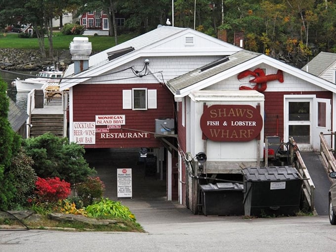 Shaw's: Where lobster dreams come true and calories don't count. The view? It's like Maine showing off (and we're here for it).