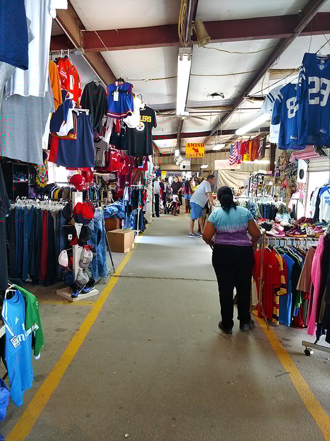 West Georgia Flea Market: Where "Shop 'til you drop" isn't just a saying, it's a challenge. Bargain hunters, start your engines!