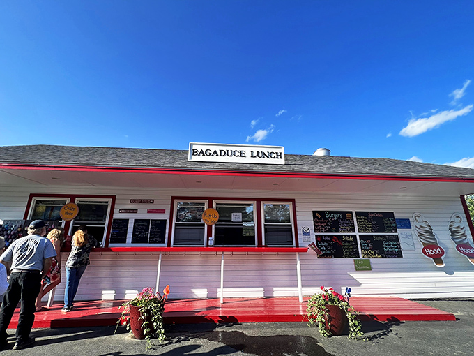 Reversing falls and irreversible cravings &ndash; Bagaduce Lunch is where nature meets nurture for your taste buds.