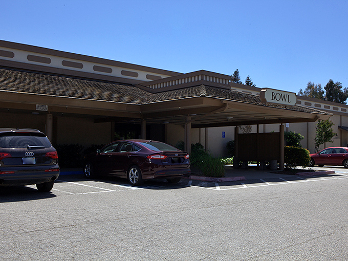 Dublin Bowl: Come for the lanes, stay for the cocktails. Because nothing says "strike" like a perfectly mixed martini.