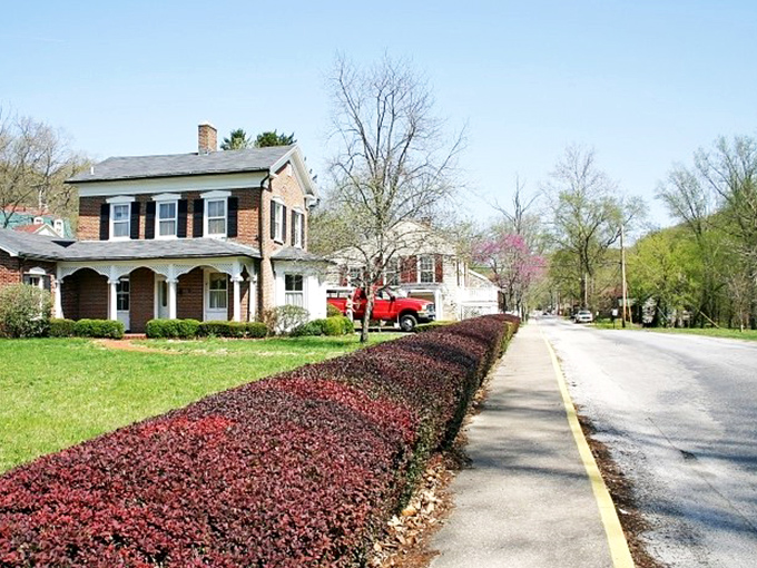 Brick houses with more character than a Dickens novel. It's like stepping into a postcard from the past.