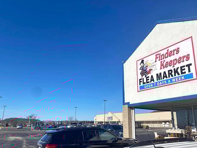 "Open 7 days a week? Finders Keepers knows your inner treasure hunter never takes a day off."