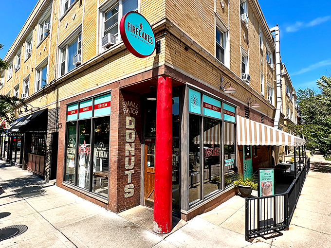 Sleek, chic, and oh-so-sweet. Firecakes proves that donuts can be sophisticated without losing their soul – or their deliciousness.