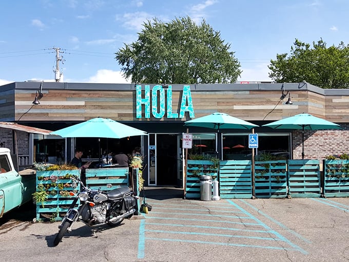Part beach shack, part urban oasis, all delicious! Hola Arepa's inviting exterior promises a fiesta for your taste buds that'll have you saying "goodbye" to bland.
