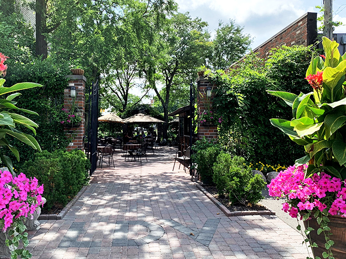 La Dolce Vita's patio: Where Motown meets the Mediterranean. It's so lush, you'll forget you're in the Motor City &ndash; until a Ford drives by.