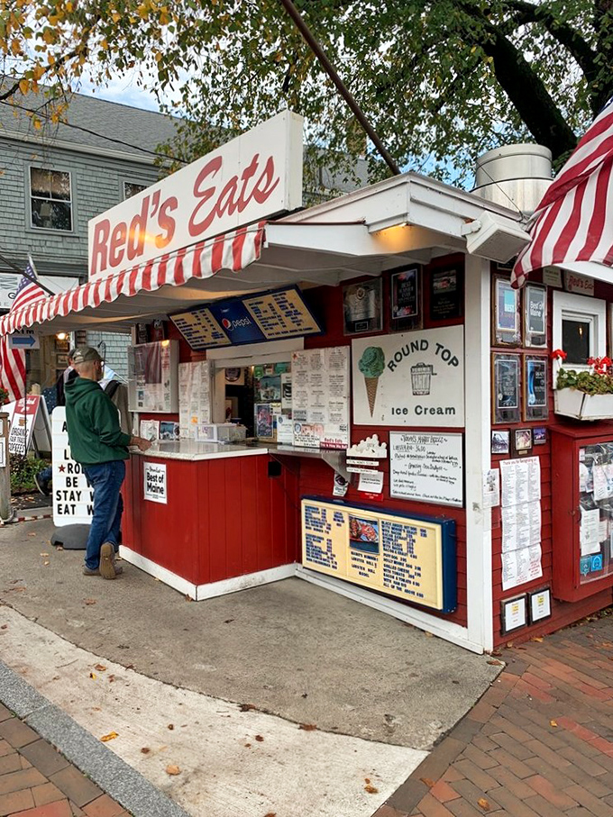 At Red's, the line is part of the experience. Think of it as a chance to make friends before you become too busy eating to talk.