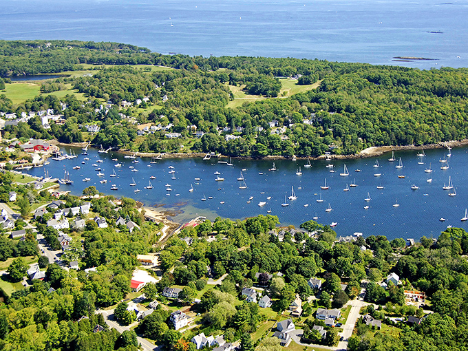 Art meets the sea in Rockport. This coastal gem's natural beauty has inspired painters and photographers for generations.
