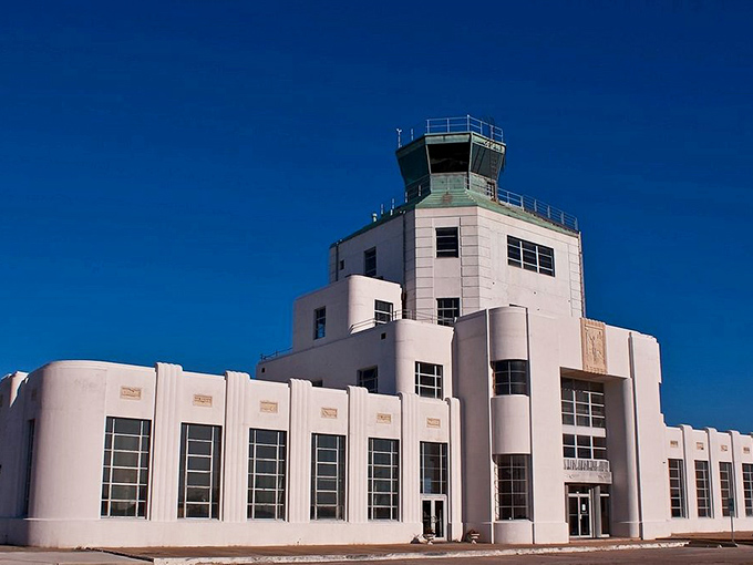 From propellers to jets, this museum's got more wings than a buffalo wild wings during Super Bowl Sunday.