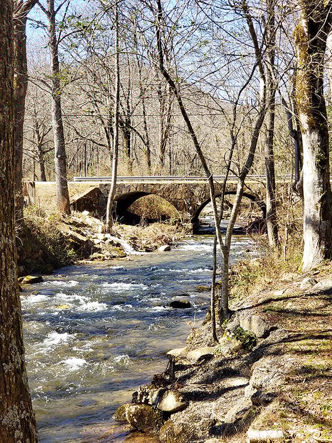 This charming stone bridge could be the cover of a romance novel set in the great outdoors. Love at first sight? You bet!
