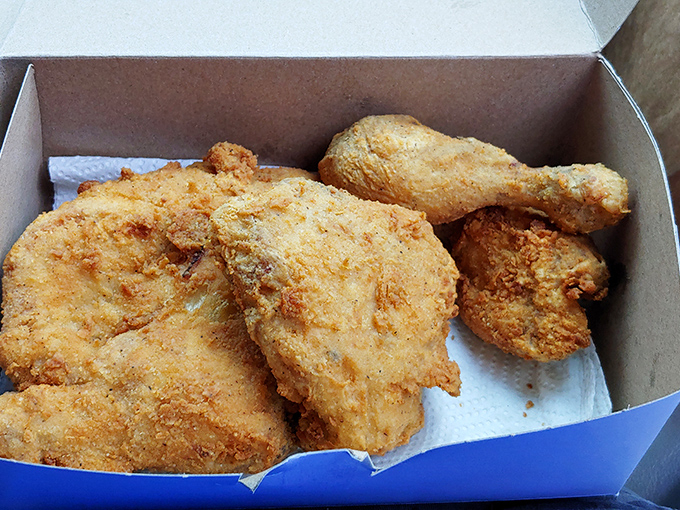 Open this box and release a genie of gastronomic wishes. Who needs a lamp when you've got a carton of crispy chicken?