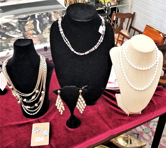 Pearls of wisdom: These vintage baubles aren't just jewelry, they're wearable time capsules. Elizabeth Taylor would approve!