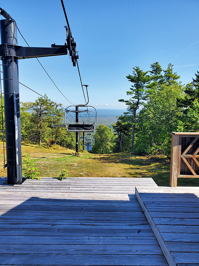 Who needs a DeLorean when you've got this view? This chairlift doesn't just offer a ride – it's a ticket to breathtaking vistas and "I can see my house from here!" moments.