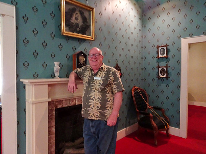 Meet your friendly neighborhood time traveler! Our enthusiastic docents are like the Doc Browns of history, ready to fire up your flux capacitor of curiosity.