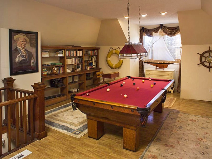 Gentlemen's club meets family fun. With this pool table, you can channel your inner Paul Newman from "The Hustler" &ndash; but keep it family-friendly!