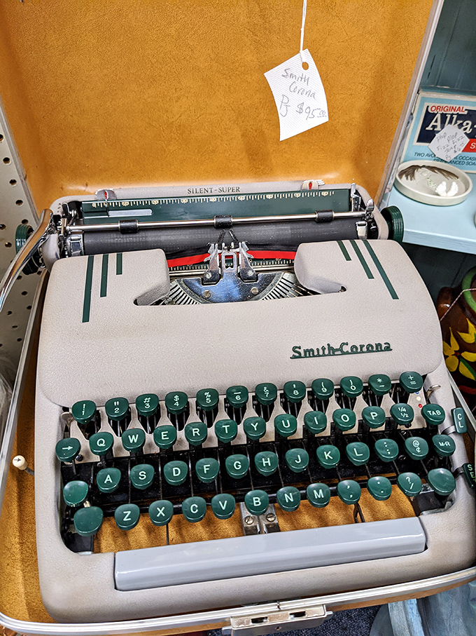 The original 'silent mode.' This Smith-Corona is ready to type out the Great American Novel... or at least a strongly worded letter.