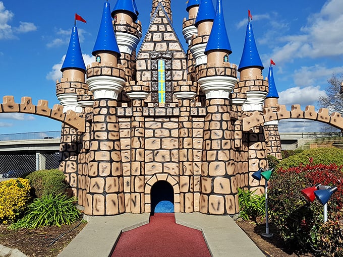 Golfland Sunsplash: Fore meets splash! Where else can you sink a putt, then ride a waterslide?