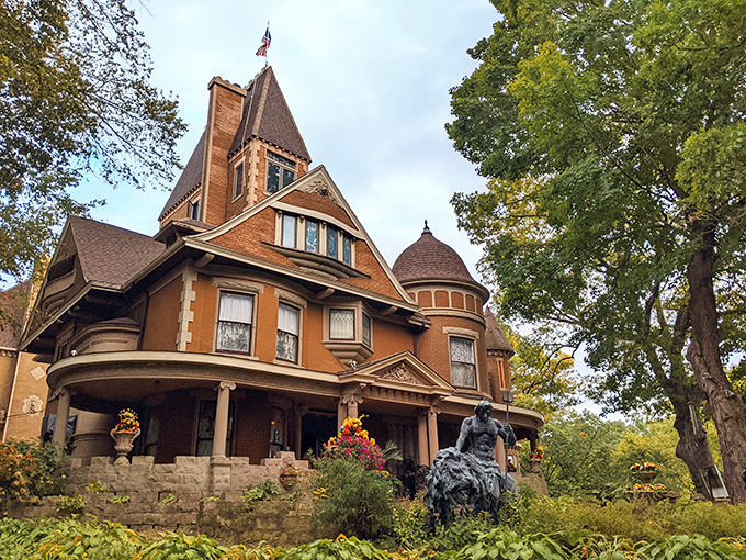 Havencrest Castle: "Hogwarts, Midwest Edition! This turreted wonder proves that magic exists &ndash; in architectural form, at least."