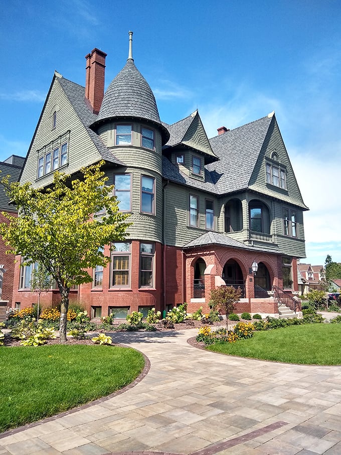 The Rahr-West Art Museum: Where Victorian splendor meets modern masterpieces. It's like your grandma's house, if your grandma collected Picassos.