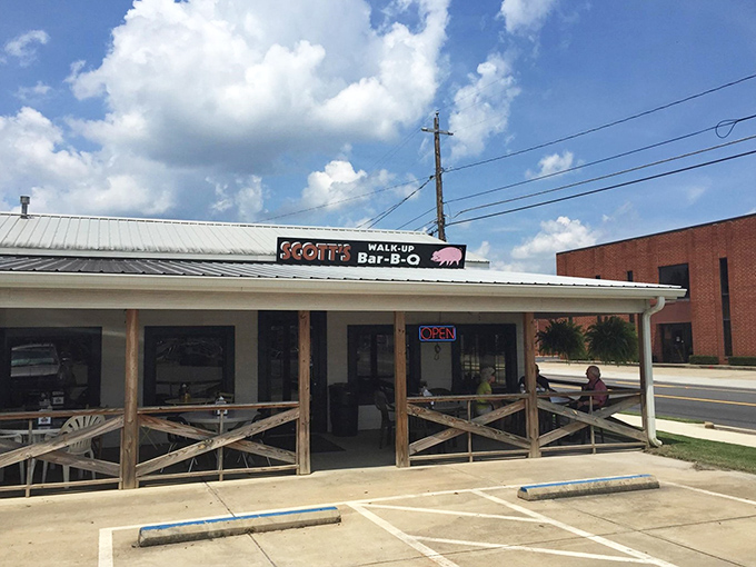 Scott's Walk-Up Bar-B-Q: No frills, all thrills. This humble storefront hides flavors big enough to put Columbus on the BBQ map.