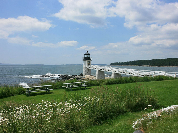 Water, wheels, and wonderful eats: Brunswick's scenic spots are the perfect appetizer for the culinary main course this town serves up.