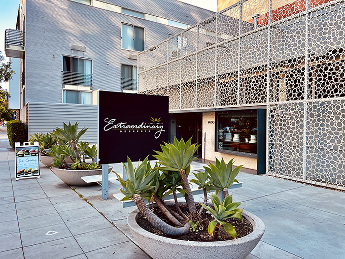 Desserts so pretty, you'll want to frame them. But let's be real, they're way better in your belly than on your wall.