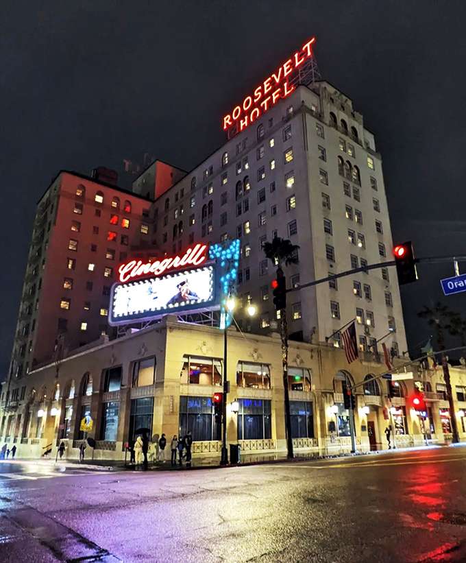 Art Deco glamour meets ghostly glitz at this Tinseltown landmark. Don't be surprised if your room neighbor is humming a tune from the 1940s!
