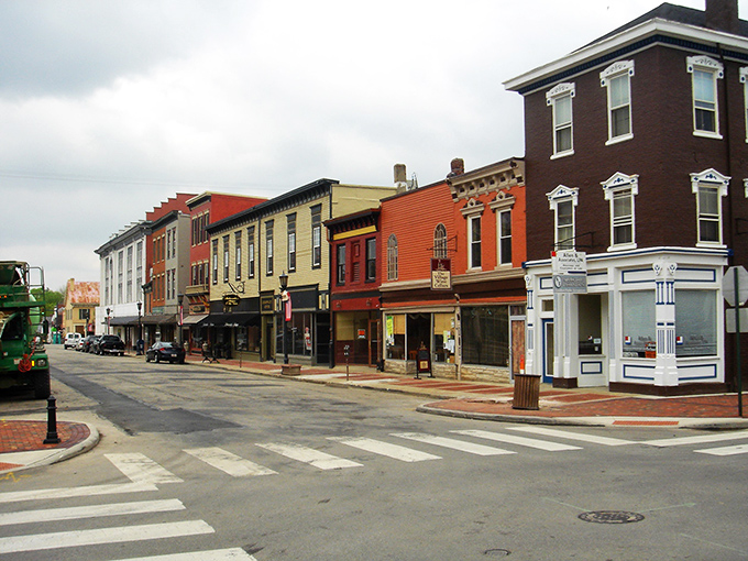 Step back in time (but keep your smartphone)! Lebanon's historic downtown is a delightful blend of 19th-century charm and 21st-century convenience.
