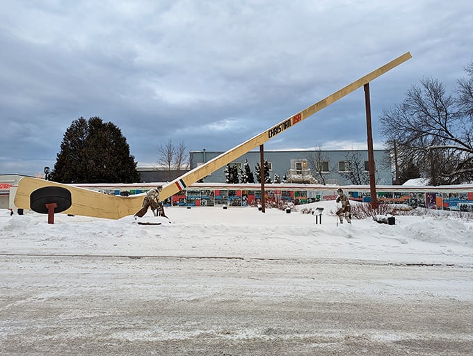 This colossal hockey stick could give Paul Bunyan a run for his money. Slap shot, anyone?