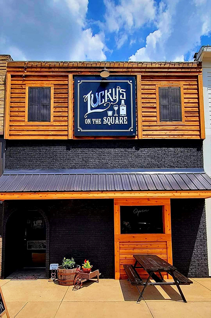 Lucky's on the Square: A slice of the Wild West meets small-town charm. Saddle up to the bar and let the good times roll!