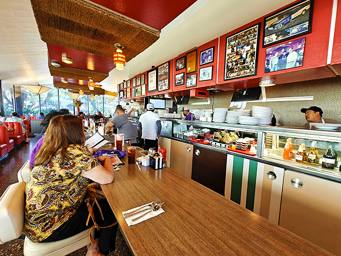 Where the magic happens! Pann's counter is like front-row seats to a culinary concert. Watch as short-order wizards turn humble ingredients into edible symphonies.