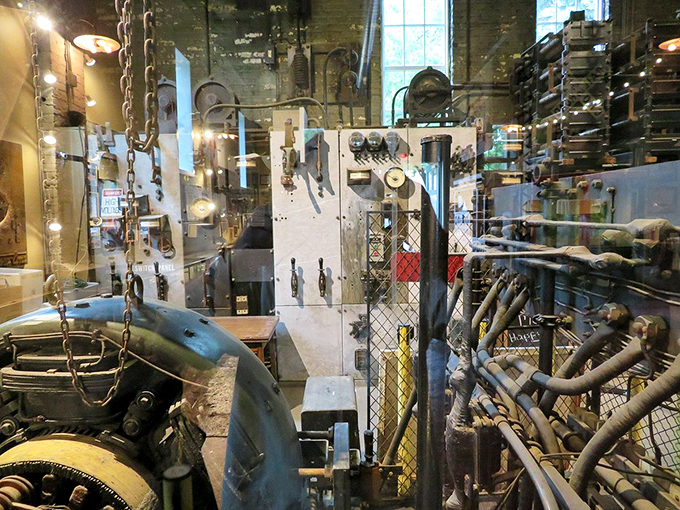 Gears, gadgets, and gizmos, oh my! This mechanical wonderland is like Willy Wonka's factory for train aficionados.