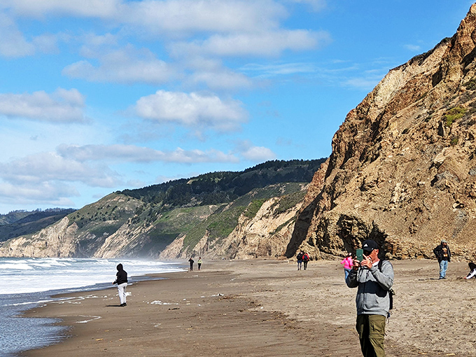 Beach day or time travel? With those rugged cliffs, you half expect to see a dinosaur strolling by. Jurassic Park, eat your heart out!