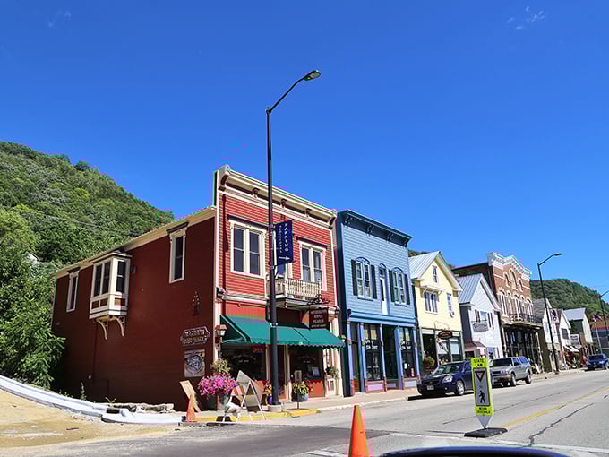 Alma: Where the Mississippi meets Main Street. This view is better than front-row seats at a Packers game.