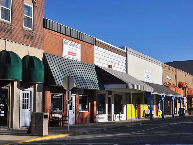 Arthur: Where horse-and-buggy parking is still a thing. It's like stepping into a time warp, but with better pie.