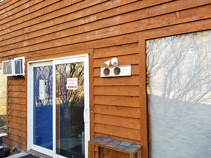 Mindo Chocolate Makers: Don't let the rustic exterior fool you – inside lies a bean-to-bar chocolate paradise!