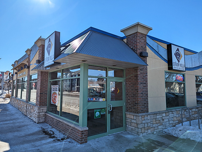 Se&ntilde;or Villa: La Crosse's slice of south-of-the-border heaven! This cheery spot serves up smiles and sizzling fajitas in equal measure.