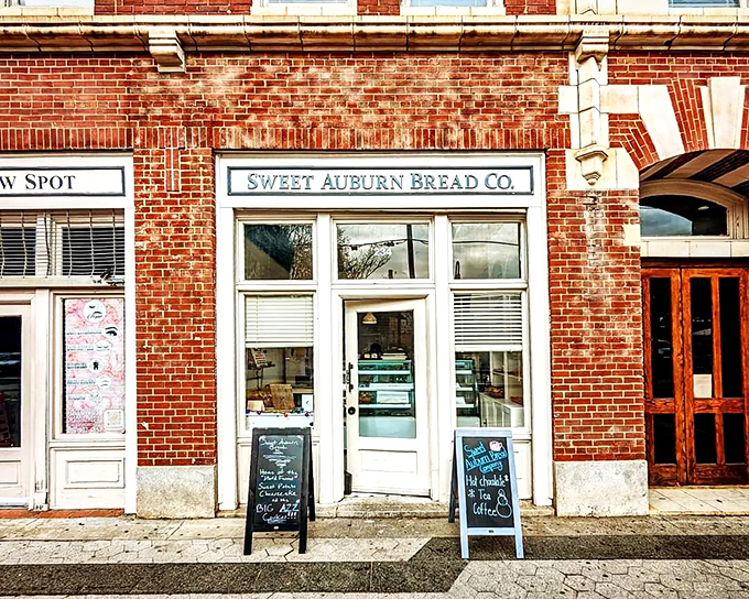 Sweet Auburn Bread Co: Where history rises to delicious heights. This Atlanta landmark is baking up tradition with a side of "Oh my goodness, I need this in my life."