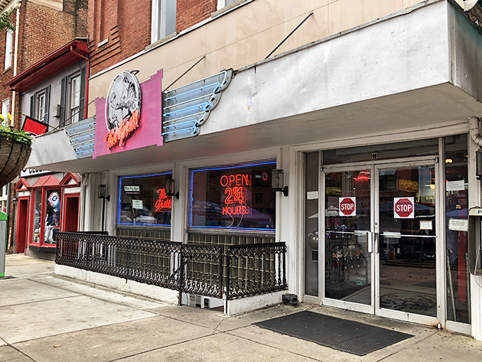 The Grill: Athens' 24-hour haven! Where college dreams and late-night cravings collide in a neon-lit paradise.