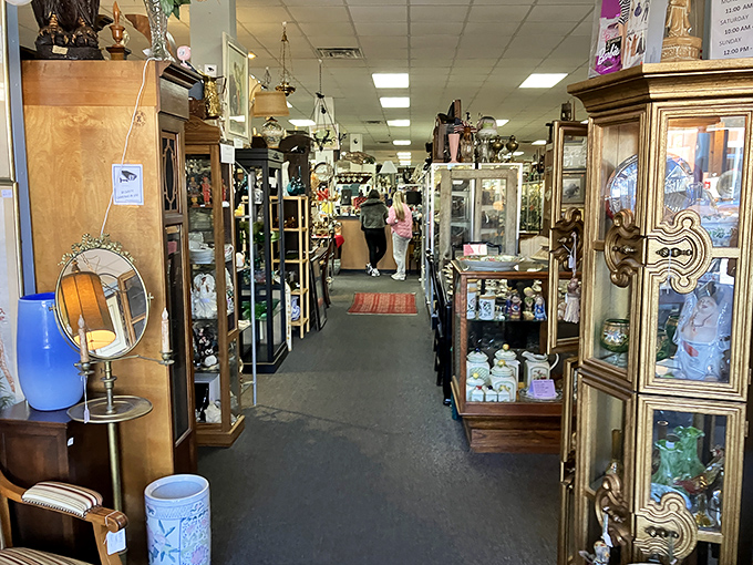 "From garden treasures to indoor pleasures, Chamblee's got it all. Warning: May cause spontaneous redecorating urges!"